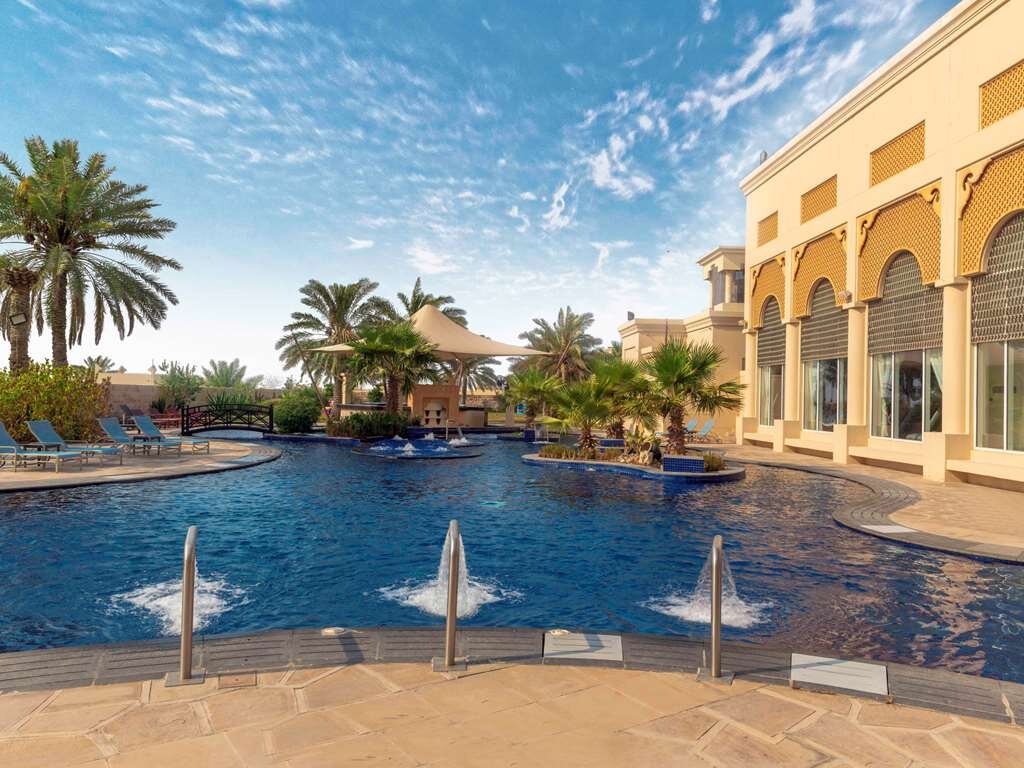 Top 10 Reasons to Visit Bahrain - Delusional Bubble